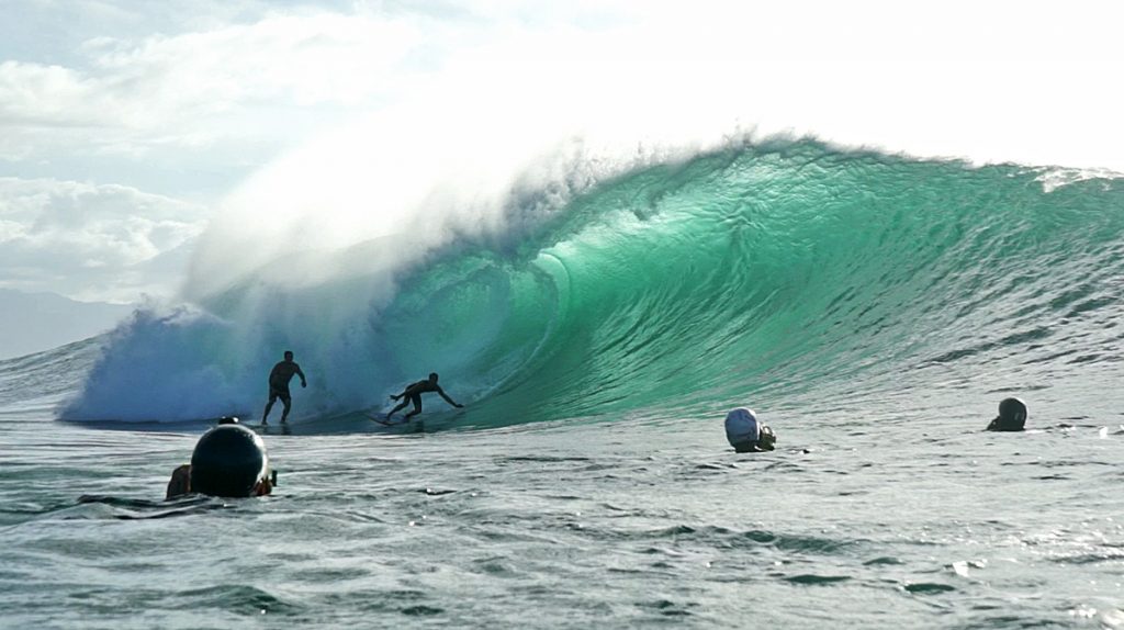 Derek Ho - Descanse em paz | Waves