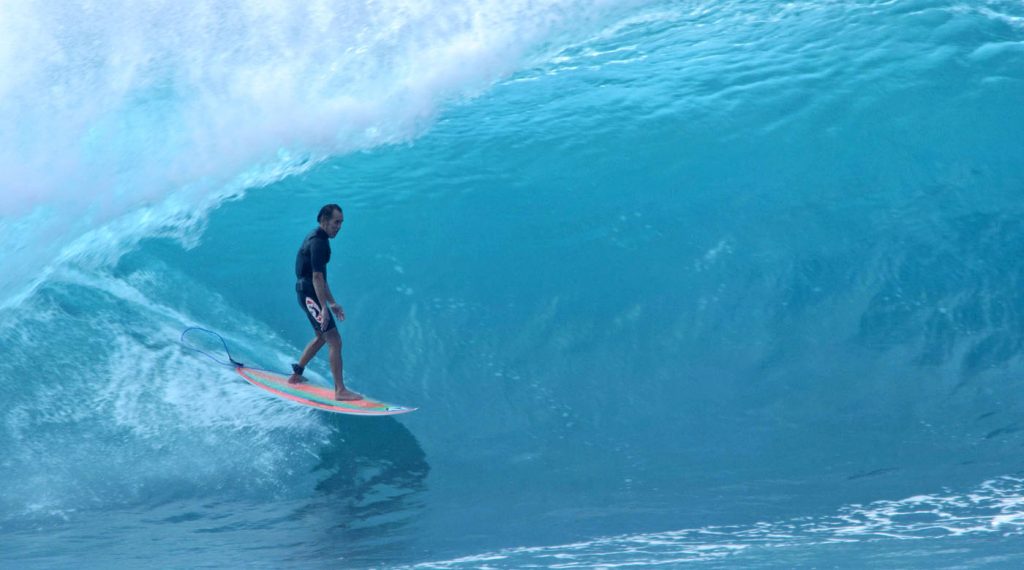 Derek Ho - Descanse em paz | Waves