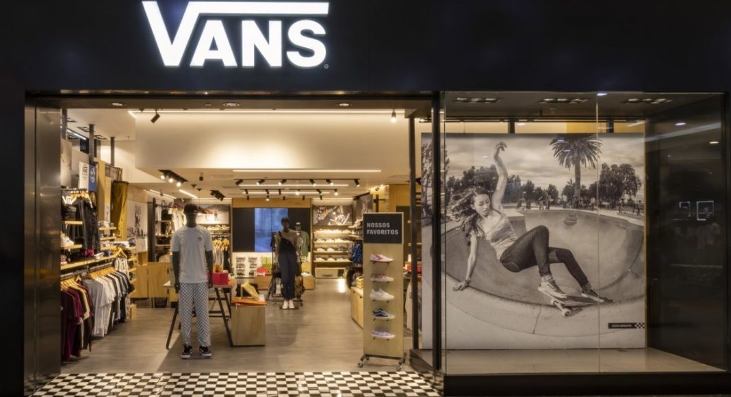 Arezzo&Co e Grupo Soma - Fusão de gigantes inclui Vans | Waves