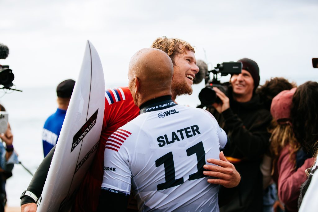 Pro Bells Beach 2024 - Kelly supera John John no Round 1 | Waves