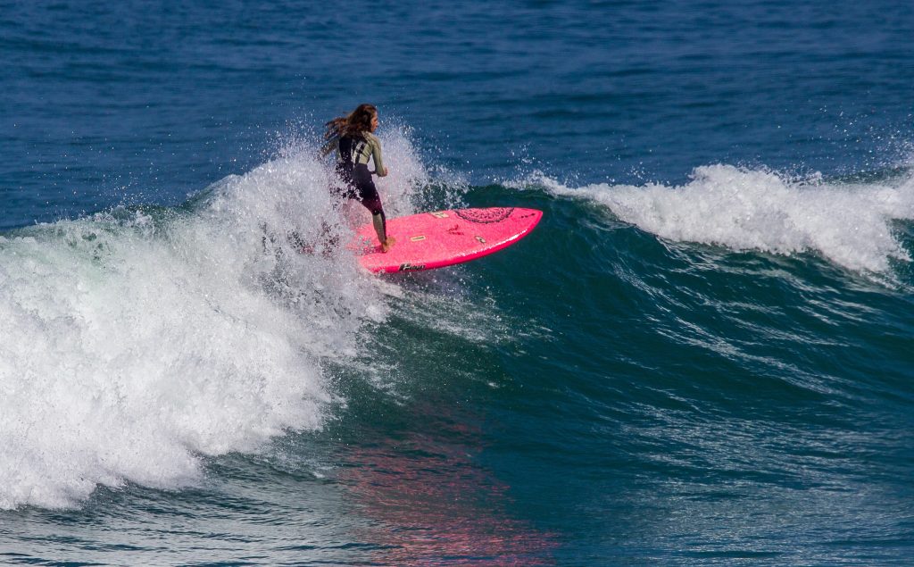 Angela Bauer - 60 anos de vida, 50 anos de surfe | Waves
