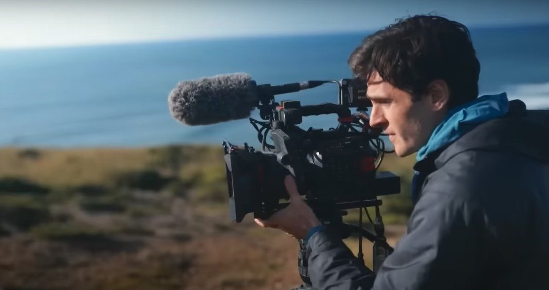Spectacular Earth - BBC marca território em Nazaré | Waves