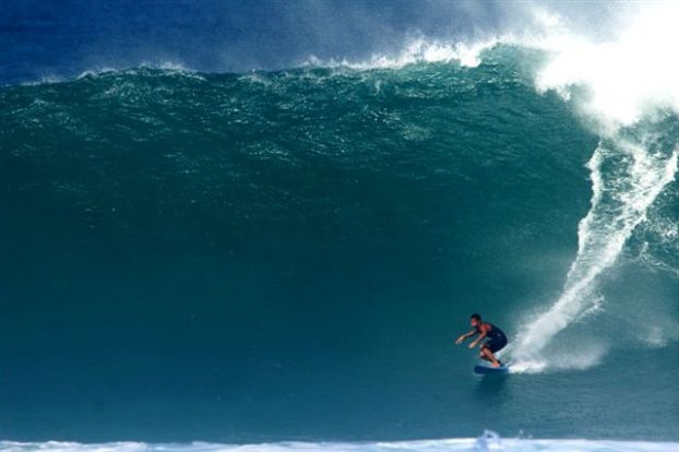 Free surfer global - Confira galeria de fotos de Omar Docena | Waves