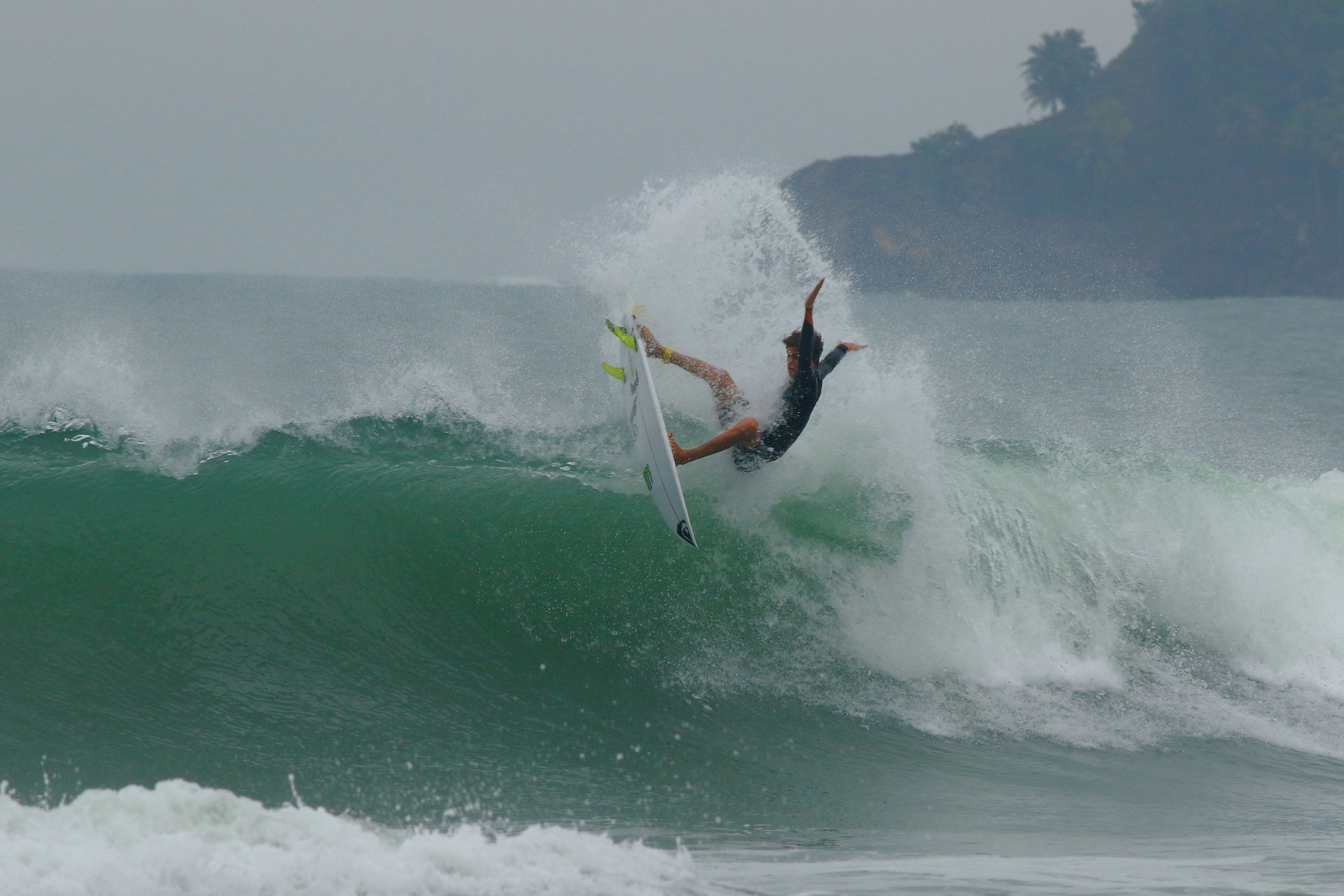 Rip Curl Grom Search - Sexta intensa | Waves